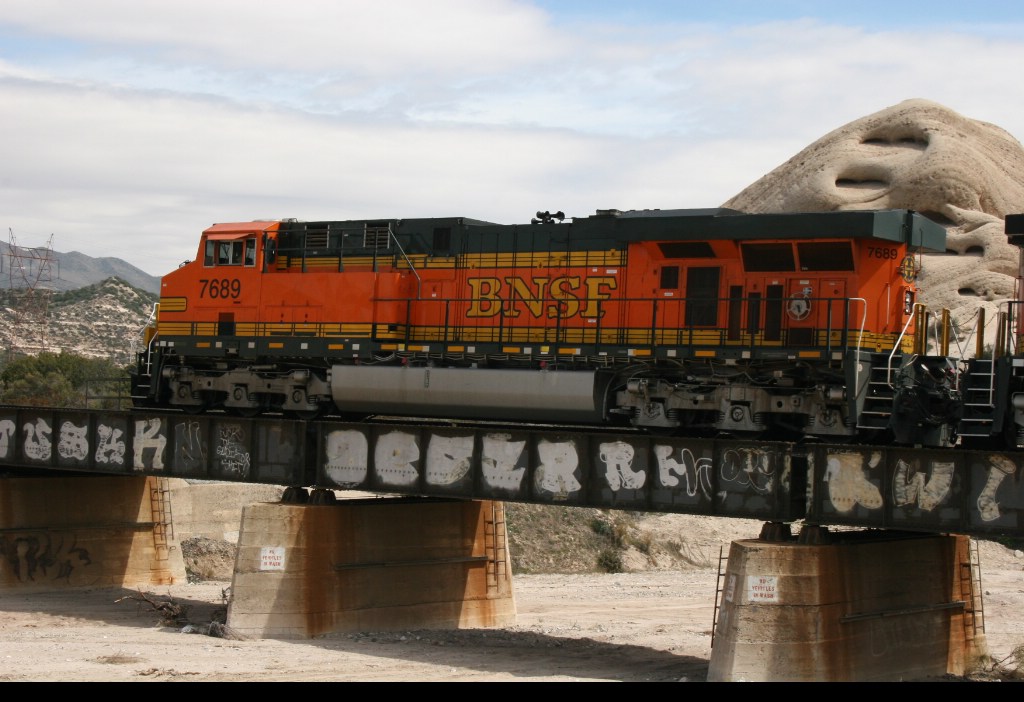 BNSF 7689